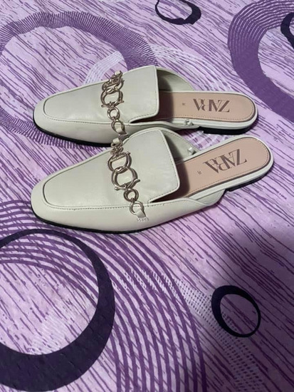 ZARA KOZNE PAPUCE