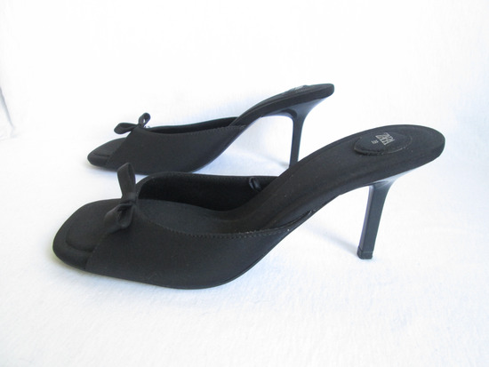 PAPUCE "ZARA" 39 NEKORISCENE