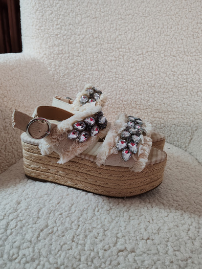 ZARA sandale extra 36