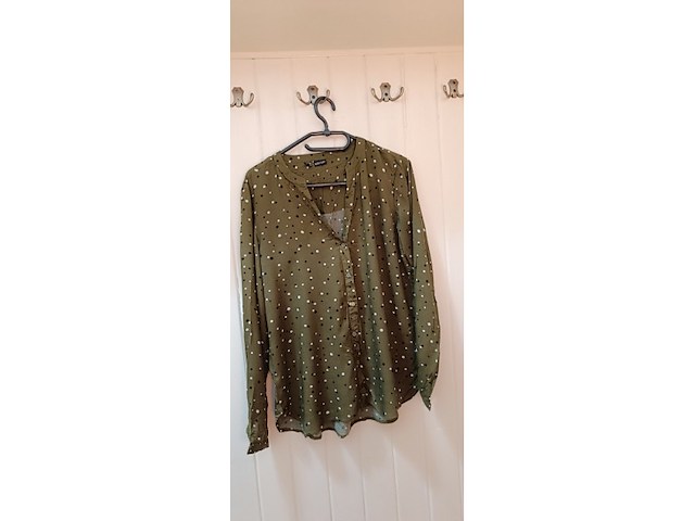 Prelepa bluza od viskoze vel.40