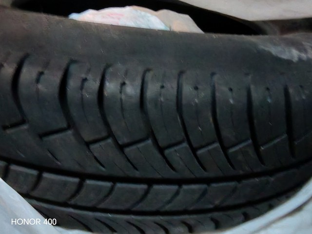 Gume michelin 4 komada