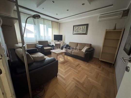 Banovo brdo, Lješka, namešten