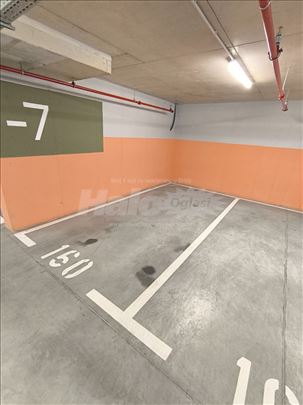 Garažno mesto u lux kompleksu Viva Residence