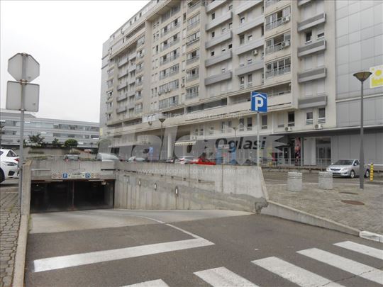 Belville-garažno mesto površine 12 zgrada Mimoza