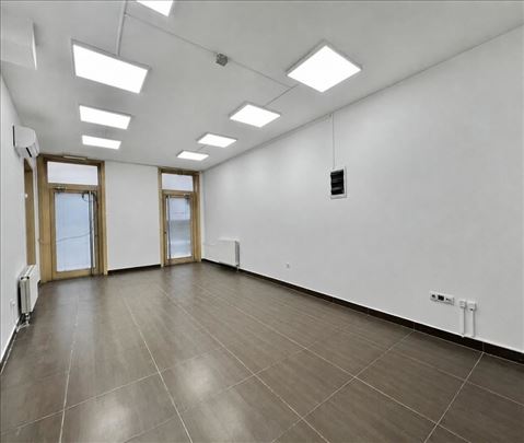 Lokal 36m² kod Botaničke bašte – opcija parking me