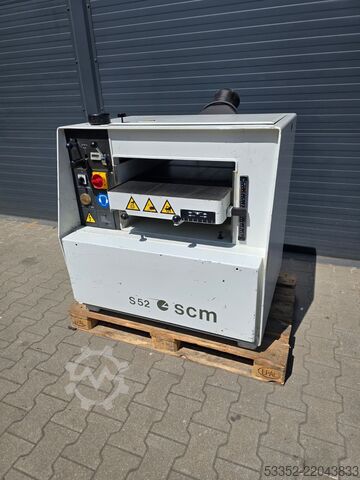 Debela mašina
SCM S52