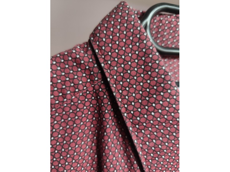 Luksuzna bordo crna mikro print HUGO BOSS kosulja L sli