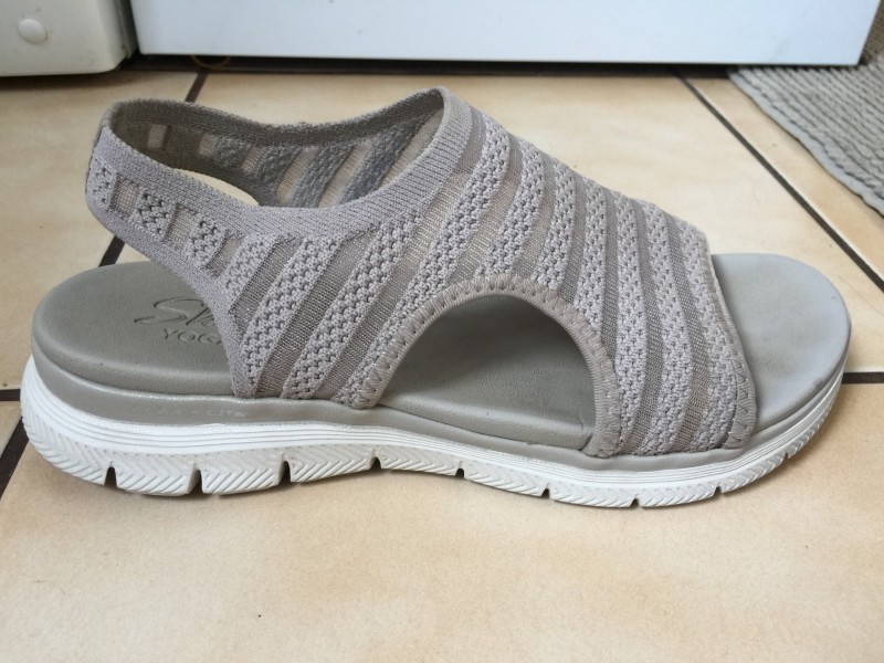 SKECHERS sandale 39 PREUDOBNE