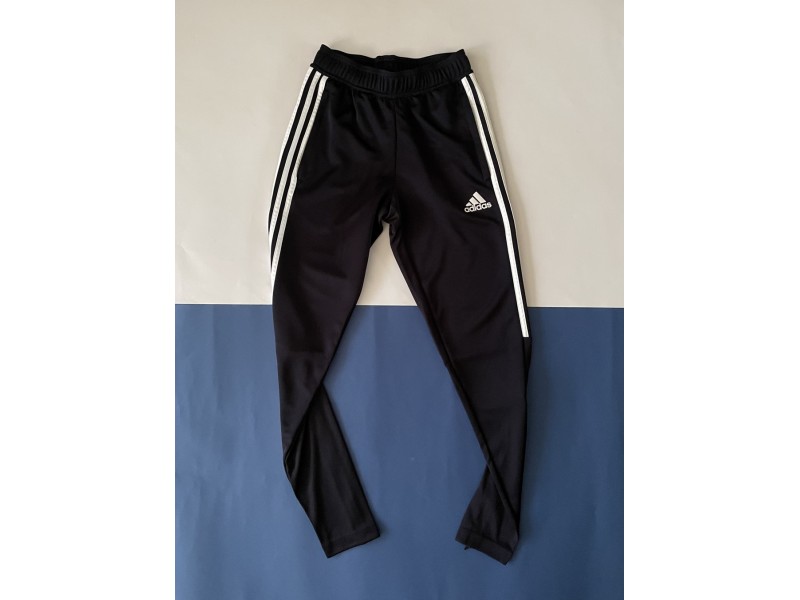 Adidas original muska trenerka (fudbal) XS