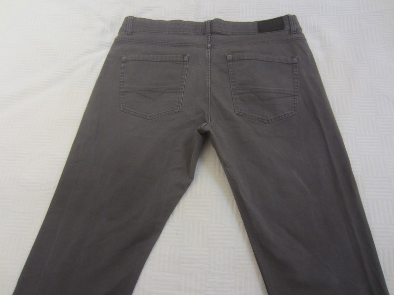 ESPRIT muske farmerke W36 L34-POVOLJNO