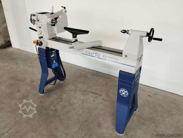 Strug / Strug
Drechselmeister Drechselmaschine STRATOS FU-230 LV