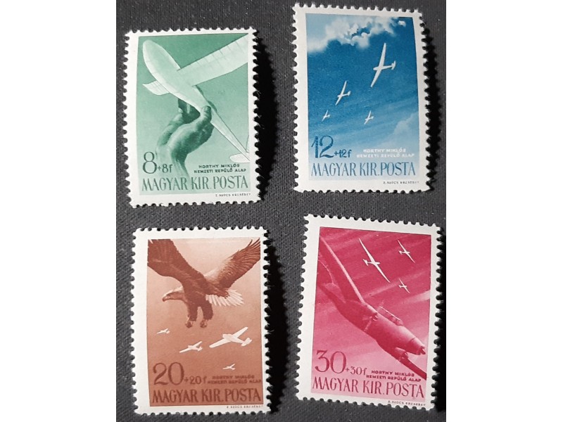 Mađarska 413 cela ser cisto avioni 1943g
