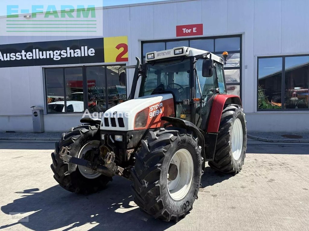 Steyr 9094 a t traktor točkaš