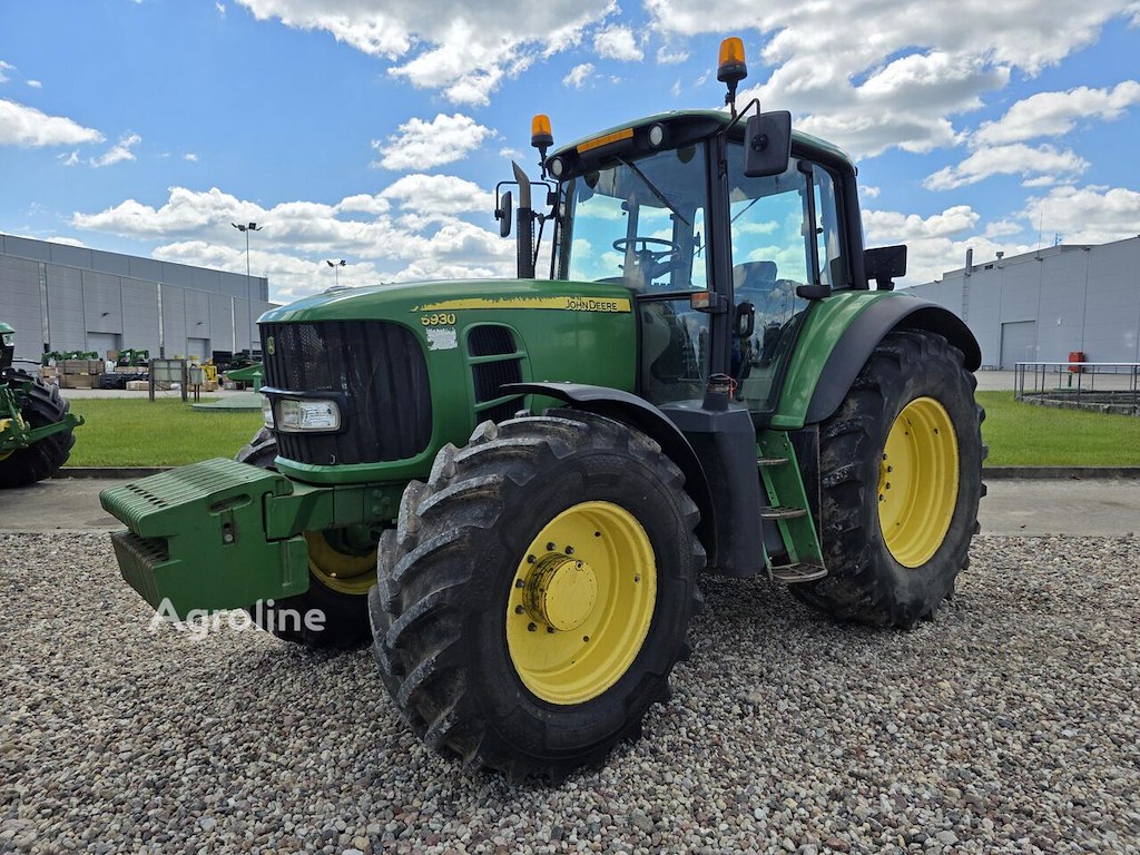 John Deere 6930 traktor točkaš
