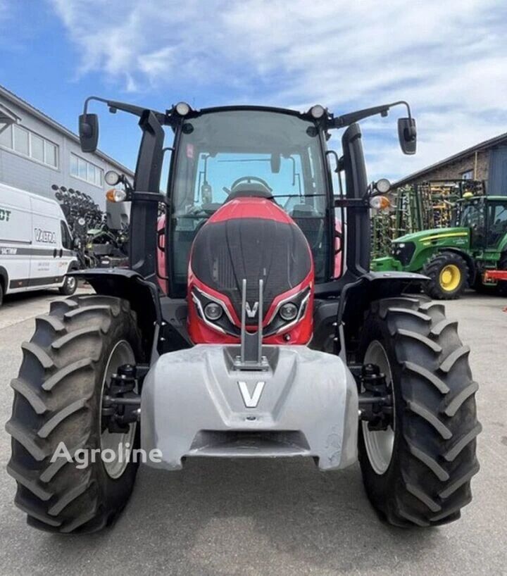 Valtra G135 traktor točkaš