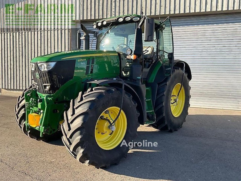 John Deere 6250r traktor točkaš