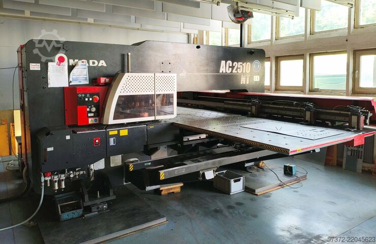CNC revolverska pres mašina
Amada AC-2510 NT