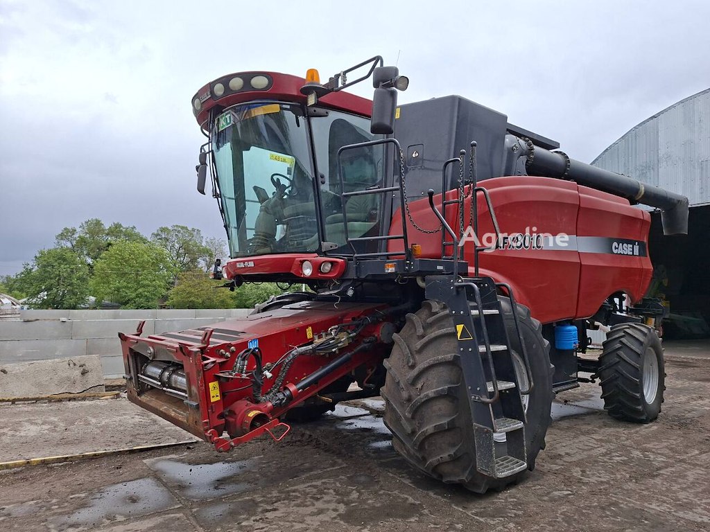 Case IH Axial Flow 8010 kombajn za žito