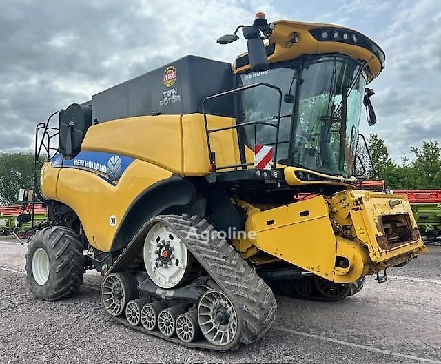 New Holland CR 9.80 ST kombajn za žito