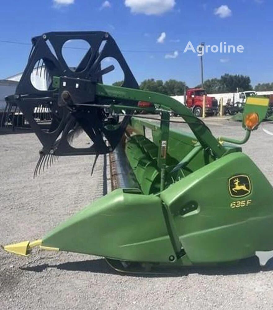 John Deere 635F HydraFlex adapter za žito