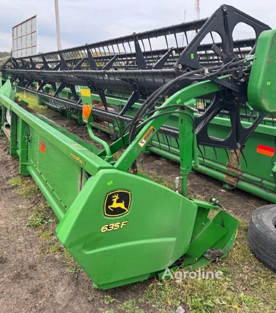 John Deere 635F HydraFlex adapter za žito