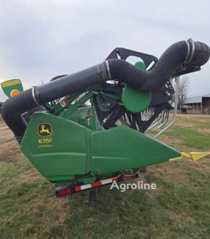 John Deere 635F HydraFlex adapter za žito