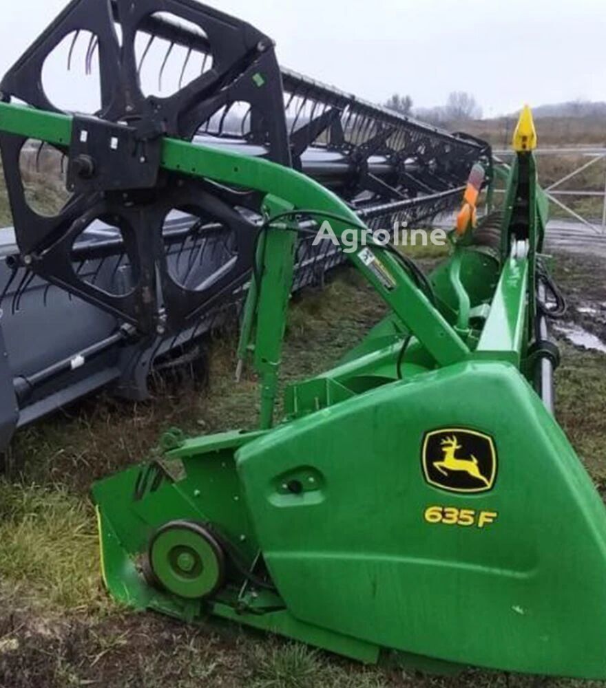 John Deere 635F HydraFlex adapter za žito