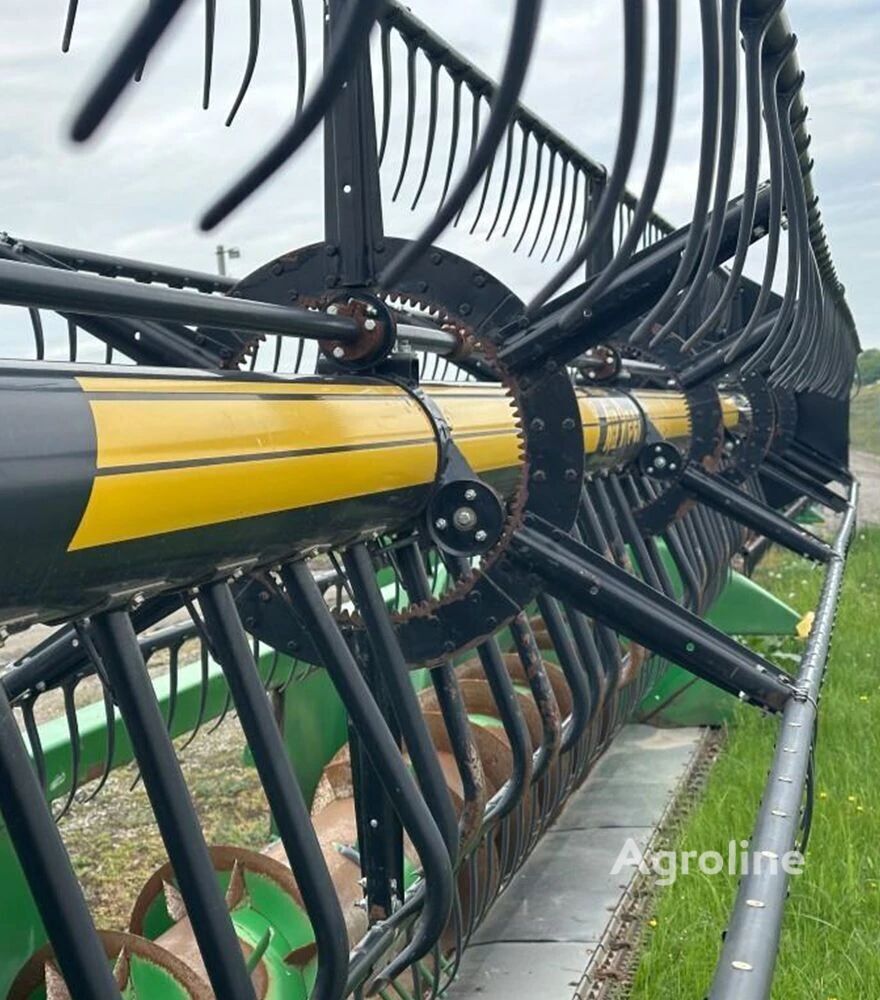 John Deere 630F HydraFlex adapter za žito