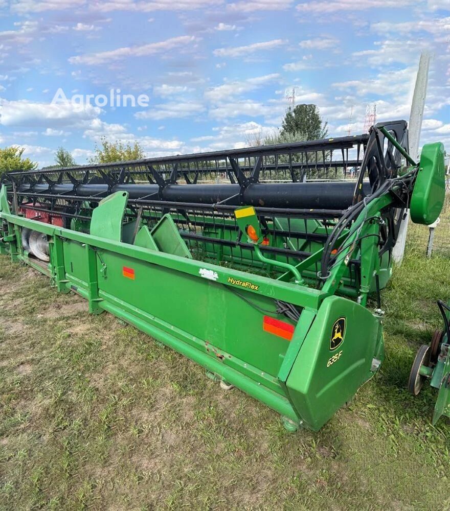 John Deere 635F HydraFlex adapter za žito