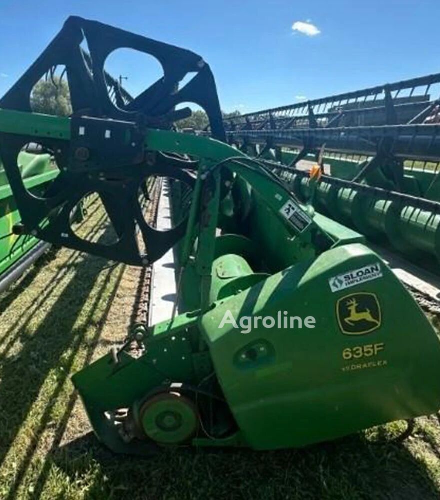 John Deere 635F HydraFlex adapter za žito