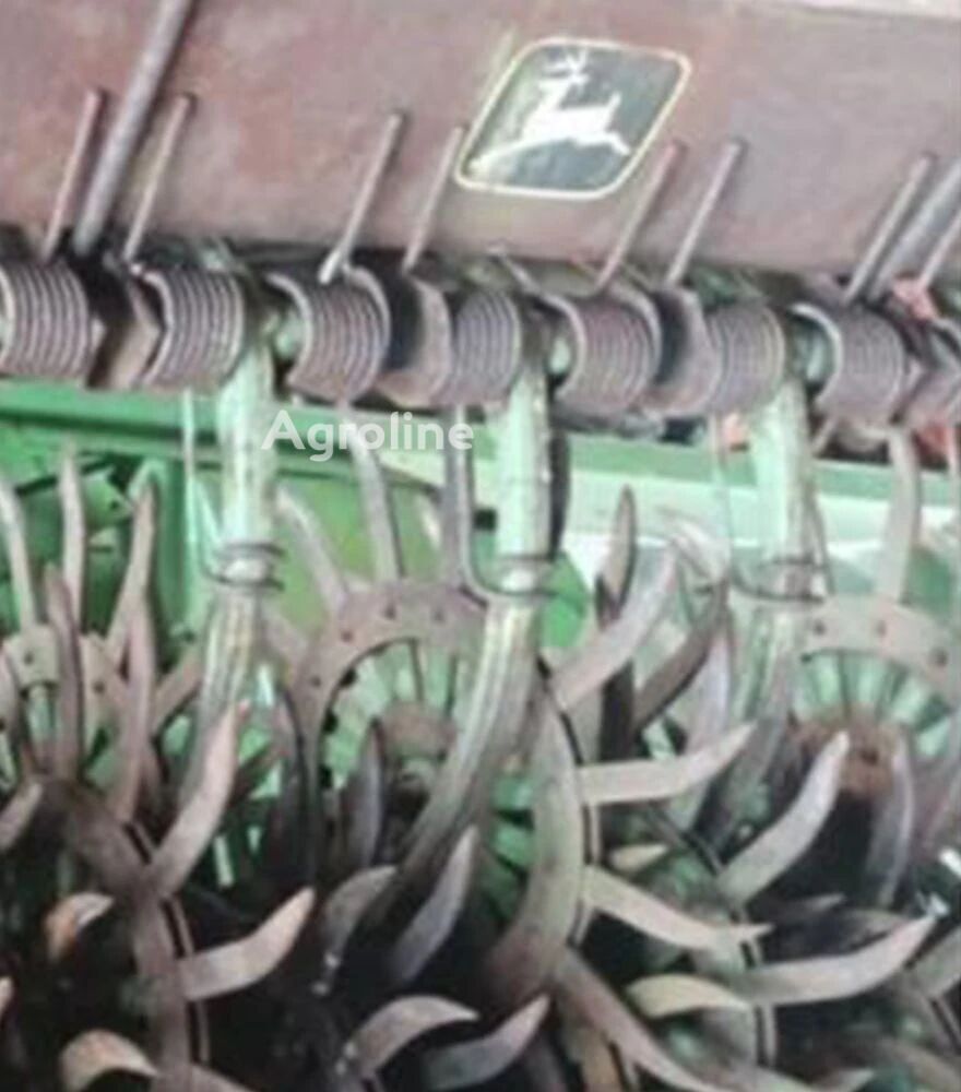 John Deere 400 roto drljača