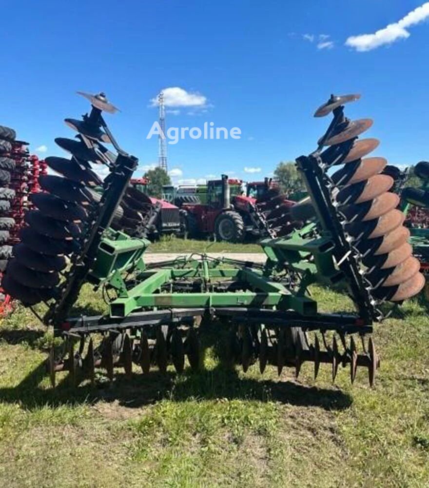 John Deere 630 tanjirača