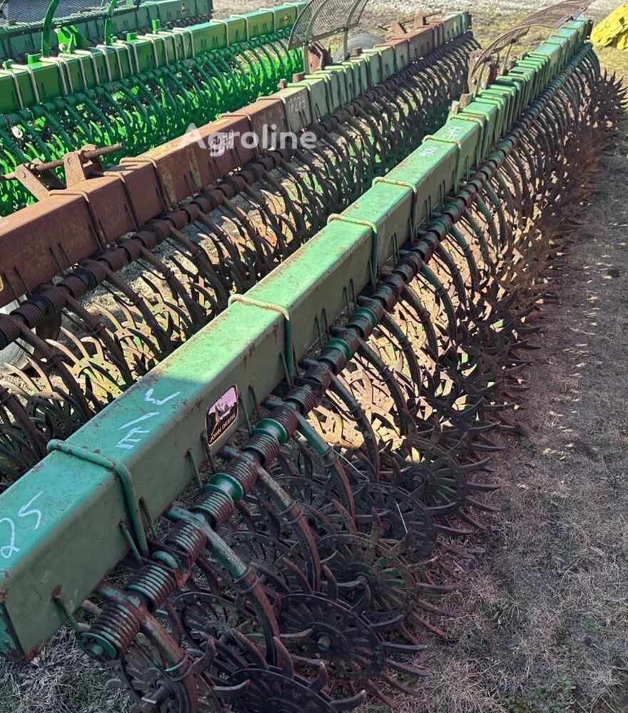 John Deere 400 roto drljača