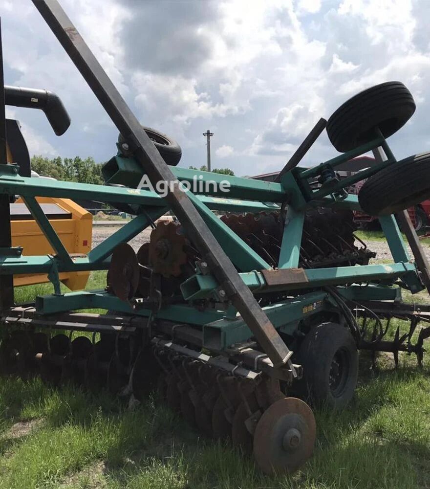 John Deere 630 tanjirača