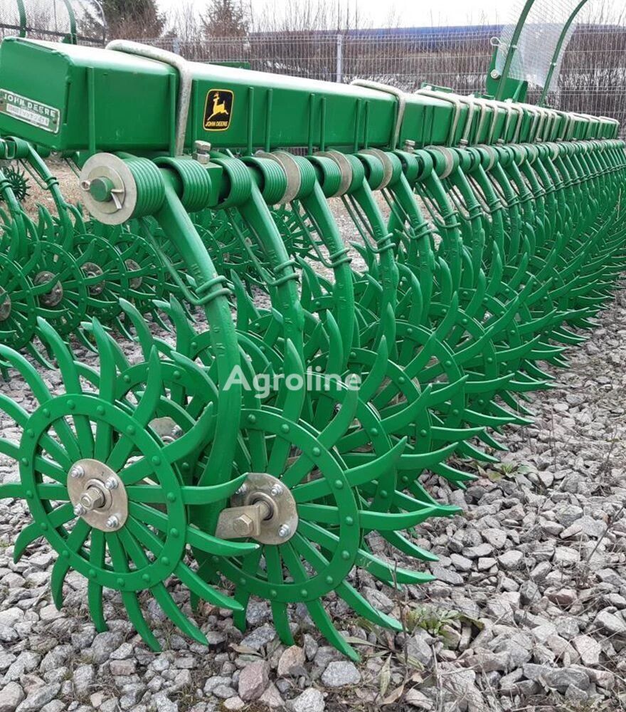 John Deere 400 roto drljača