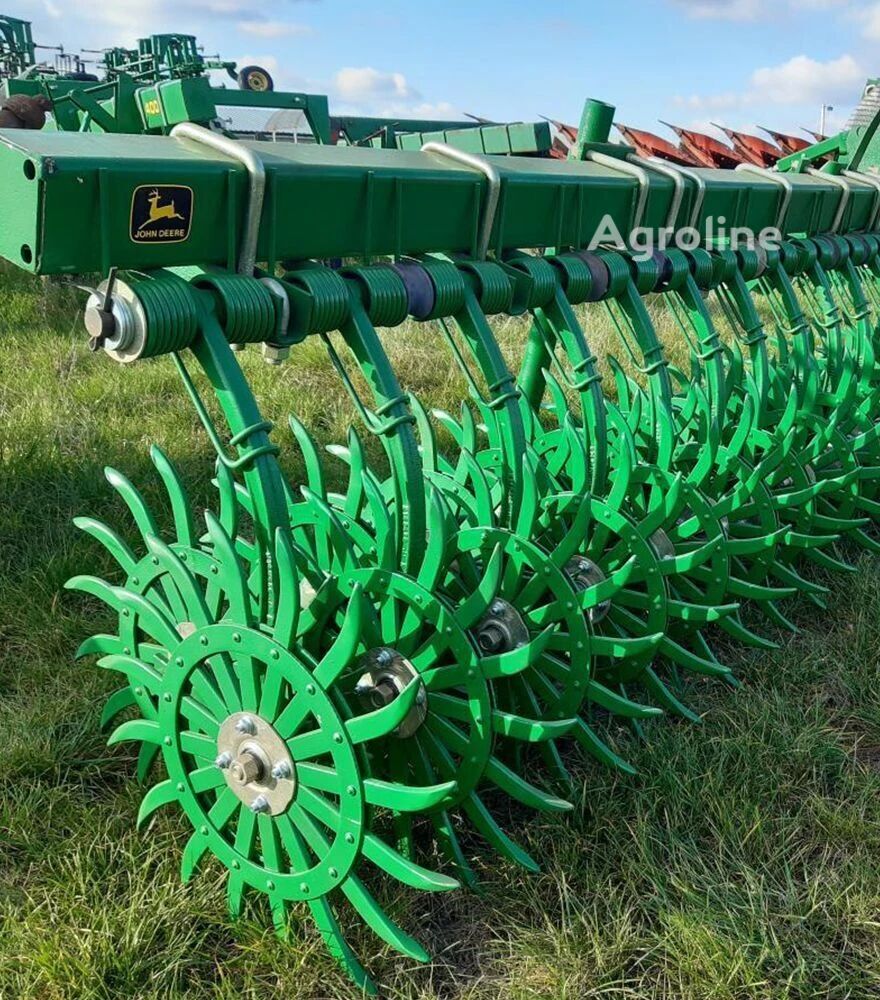 John Deere 400 tanjirača