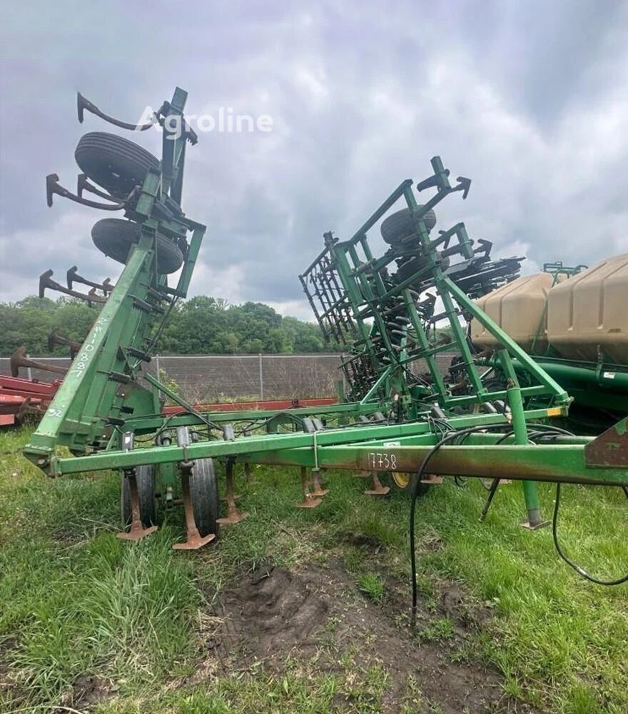 John Deere 960 kultivator