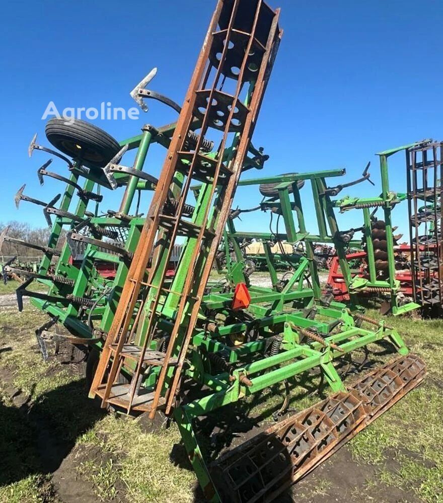 John Deere 980 kultivator