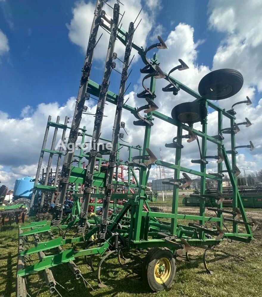 John Deere 1000 kultivator