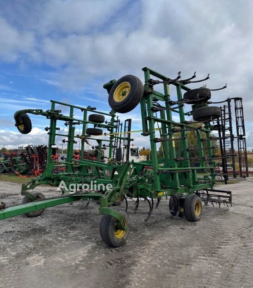 John Deere 2210 kultivator
