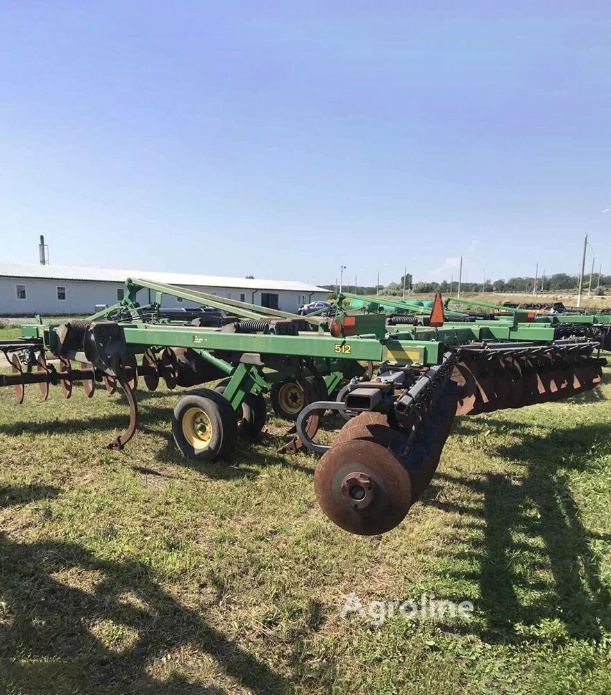 John Deere 512 podrivač