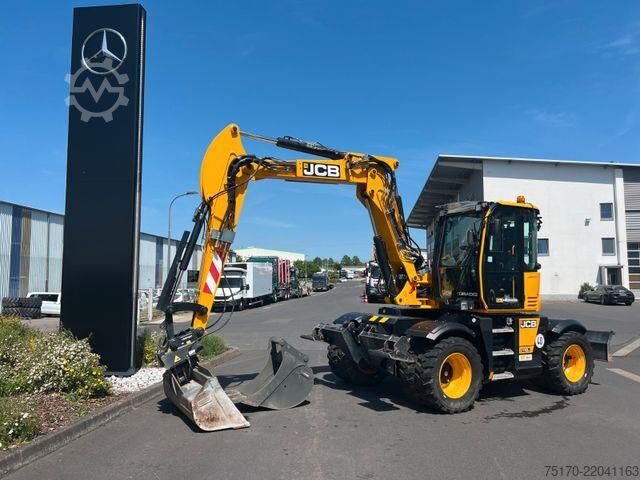 Bager na točkovima
JCB Hydradig 110W / Pratzen / nur 179h / Löffelpaket