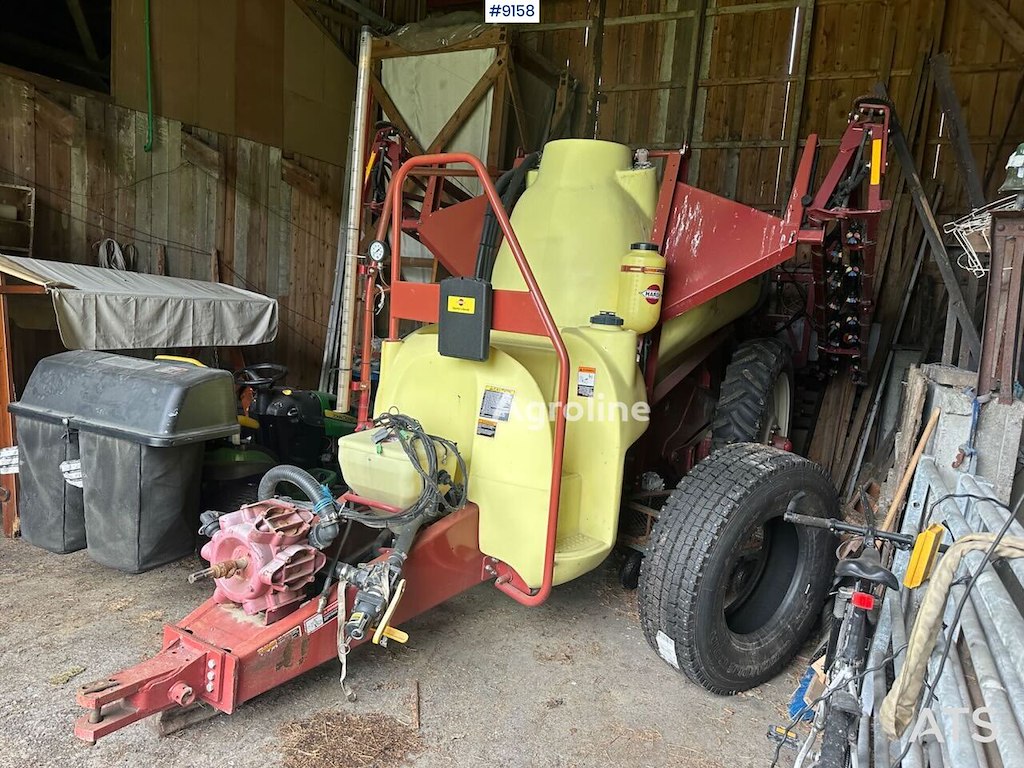 Hardi Navigator 1100 vučena prskalica