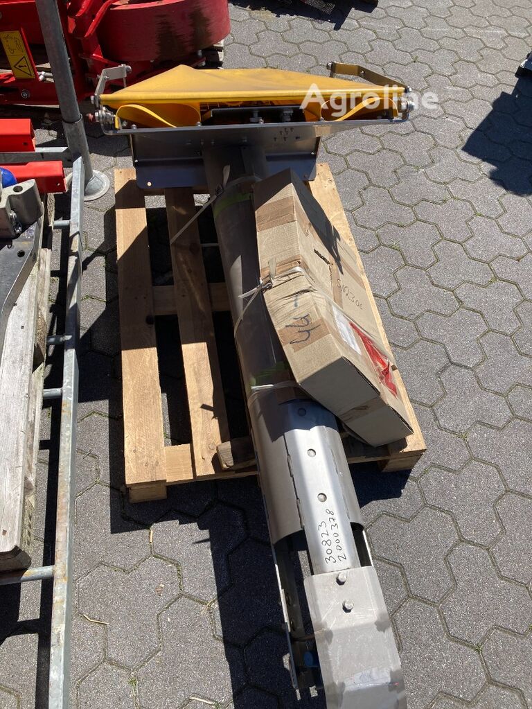 Novi Väderstad Stade Befüllschnecke für Fronttank pužni transporter za žitarice