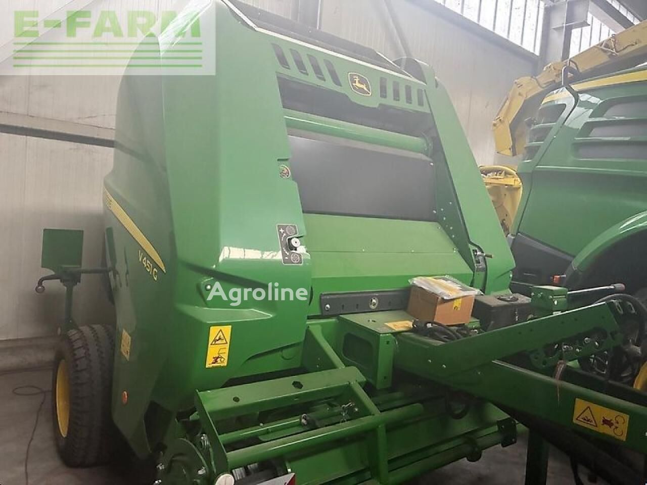 John Deere v451g balirka za četvrtaste bale