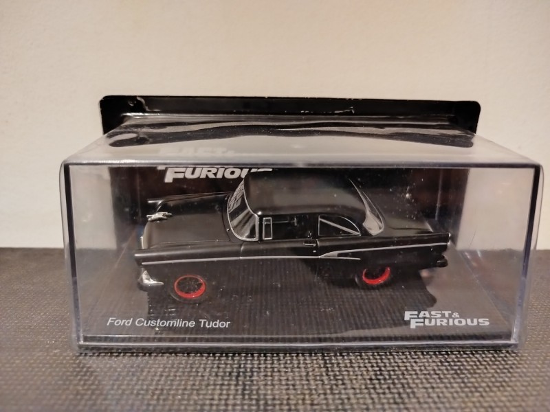 Ford Customline Tudor Fast and Furious 1:43 Akcija