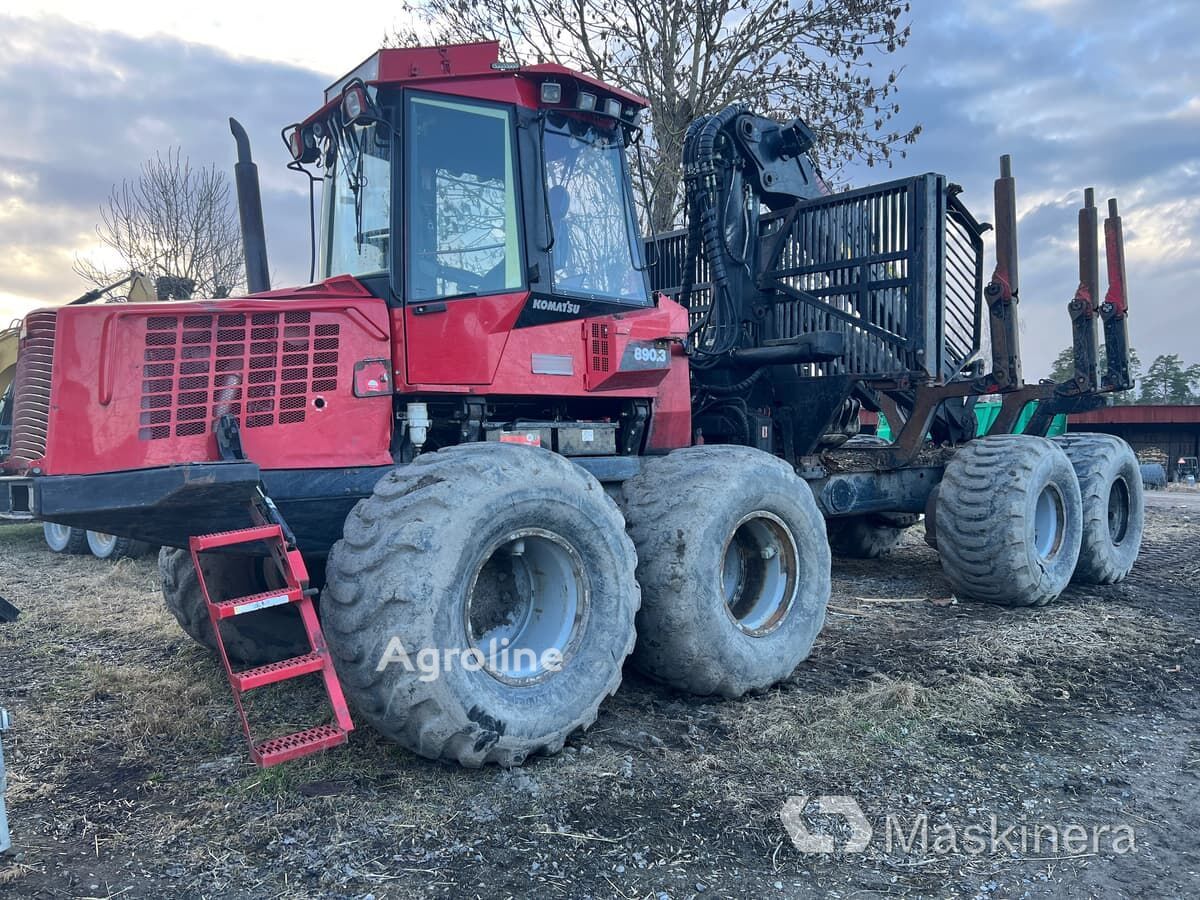 Prodaje se Komatsu 890.3 forvarder na aukciji