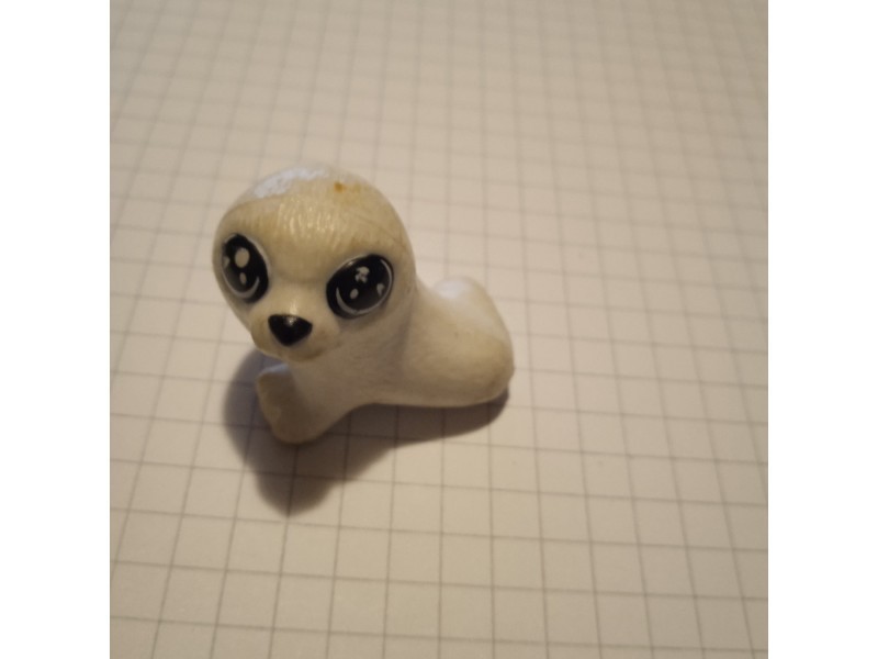 igracka kinder figurica