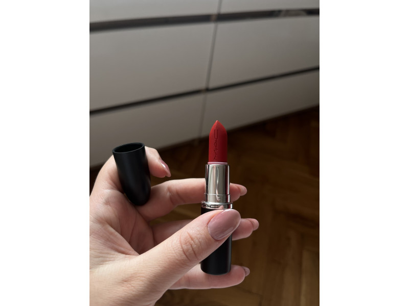 MAC Maximal ruž - nijansa “Ruby Woo”