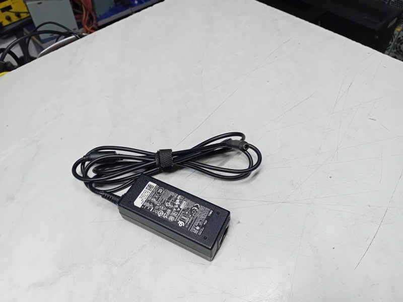Dell 19,5 2,31A mali konektor sa iglicom,